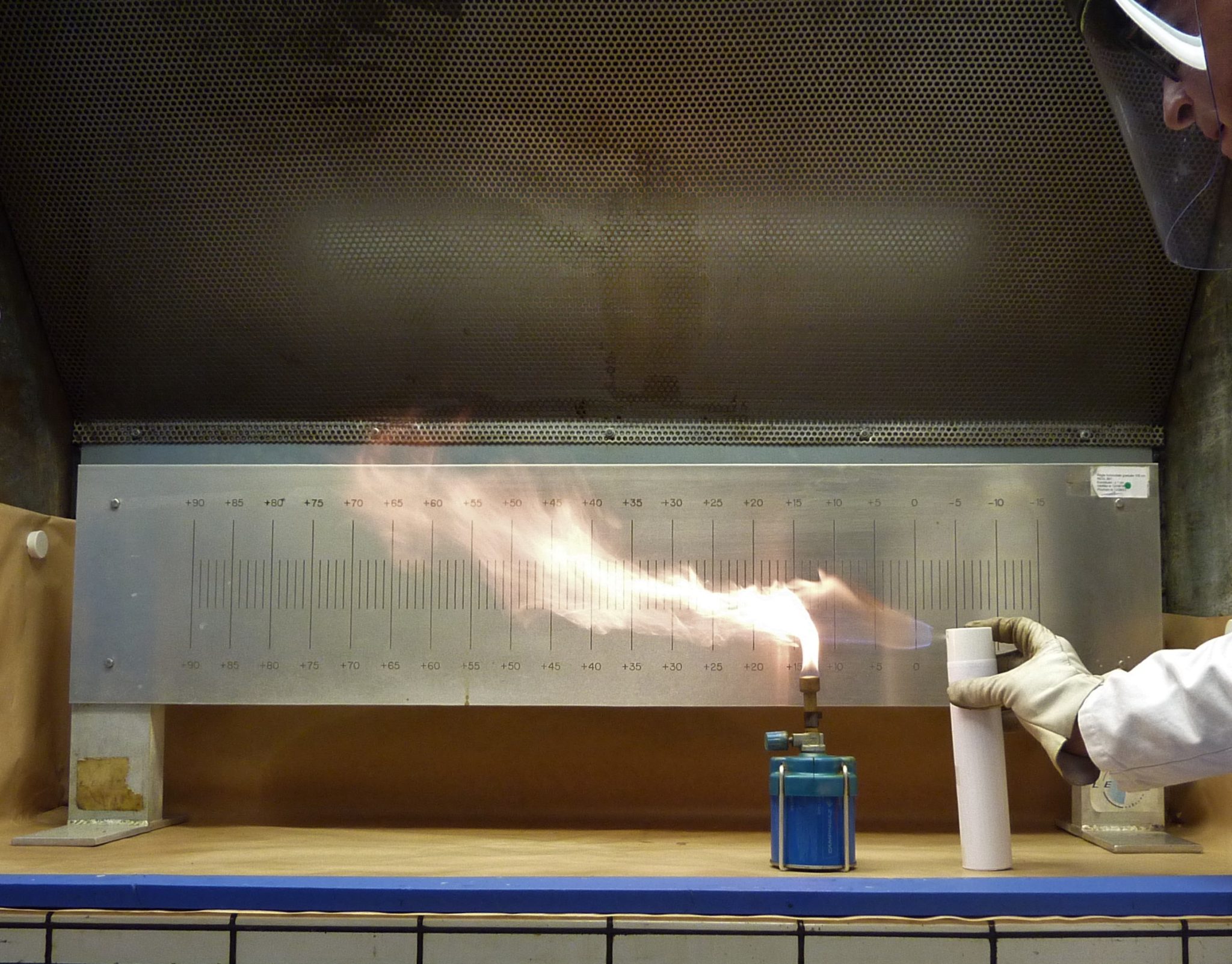 Aerosols containers specialists | LEREM Laboratory